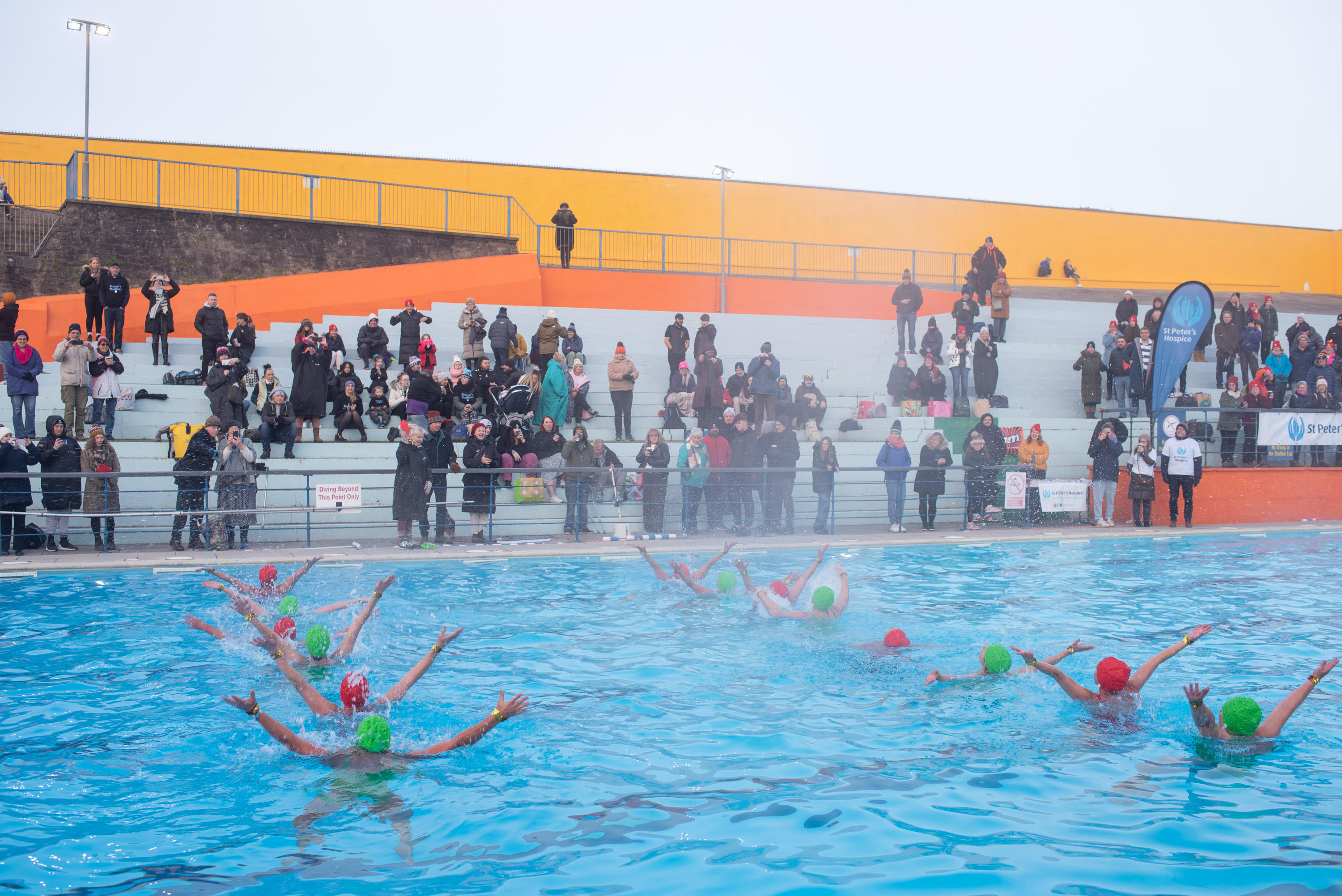 Photo Gallery - Cold Water Dip - St Peter's Hospice